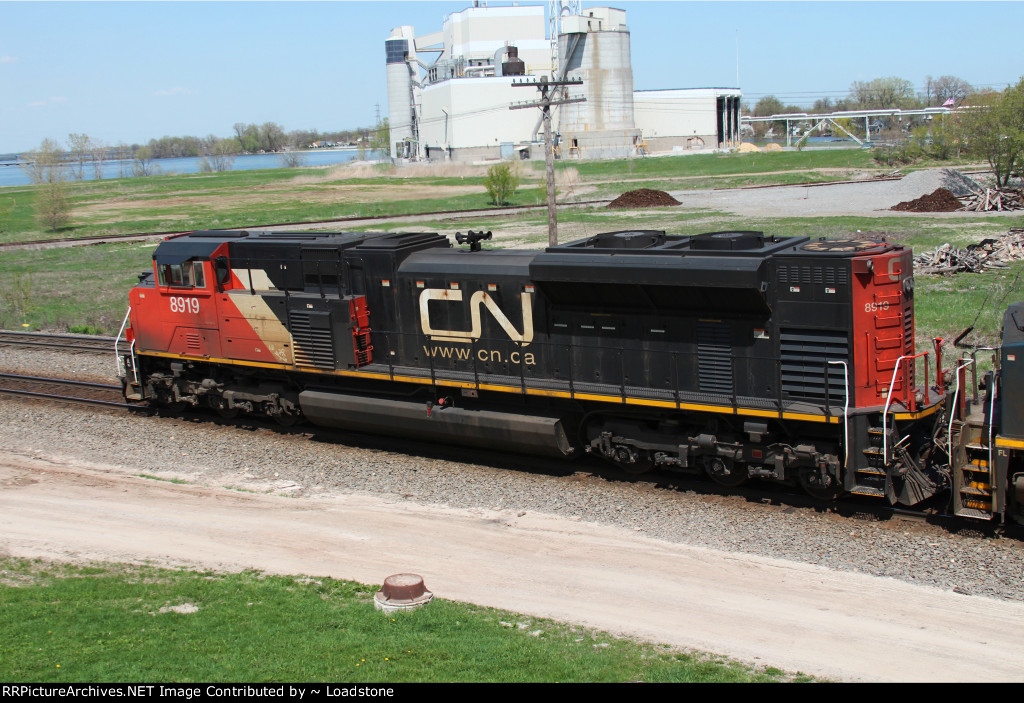 CN 8819